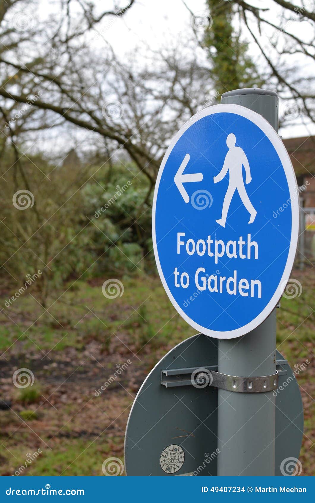 Footpath to garden sign. stock photo. Image of sign, modern - 49407234
