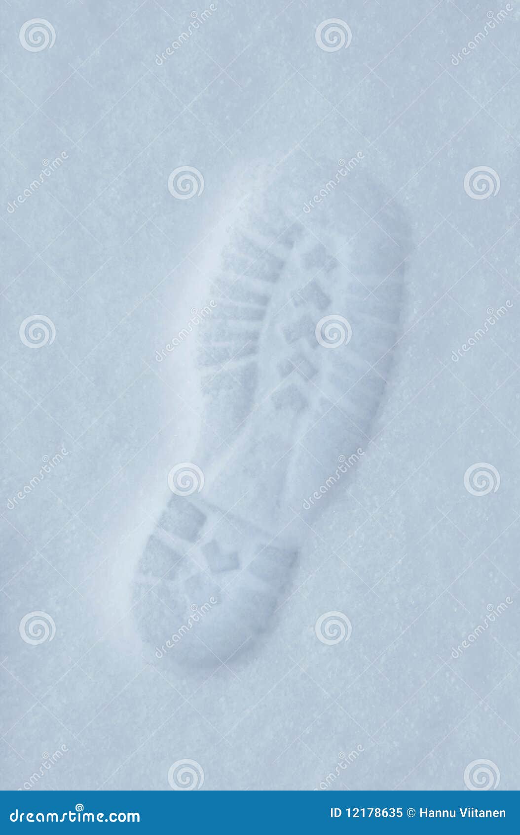 Footprint in pure snow stock image. Image of step, snowy - 12178635
