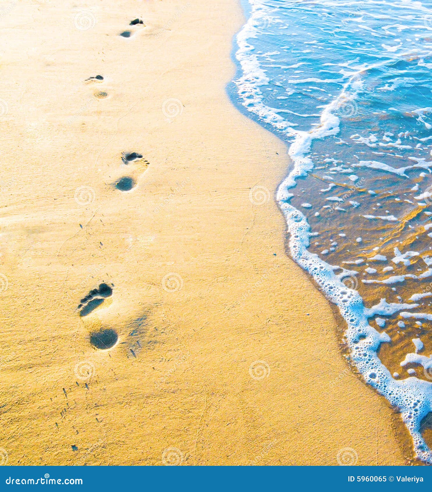 Footprint on Sand with Foam Stock Image - Image of print, mark: 5960065