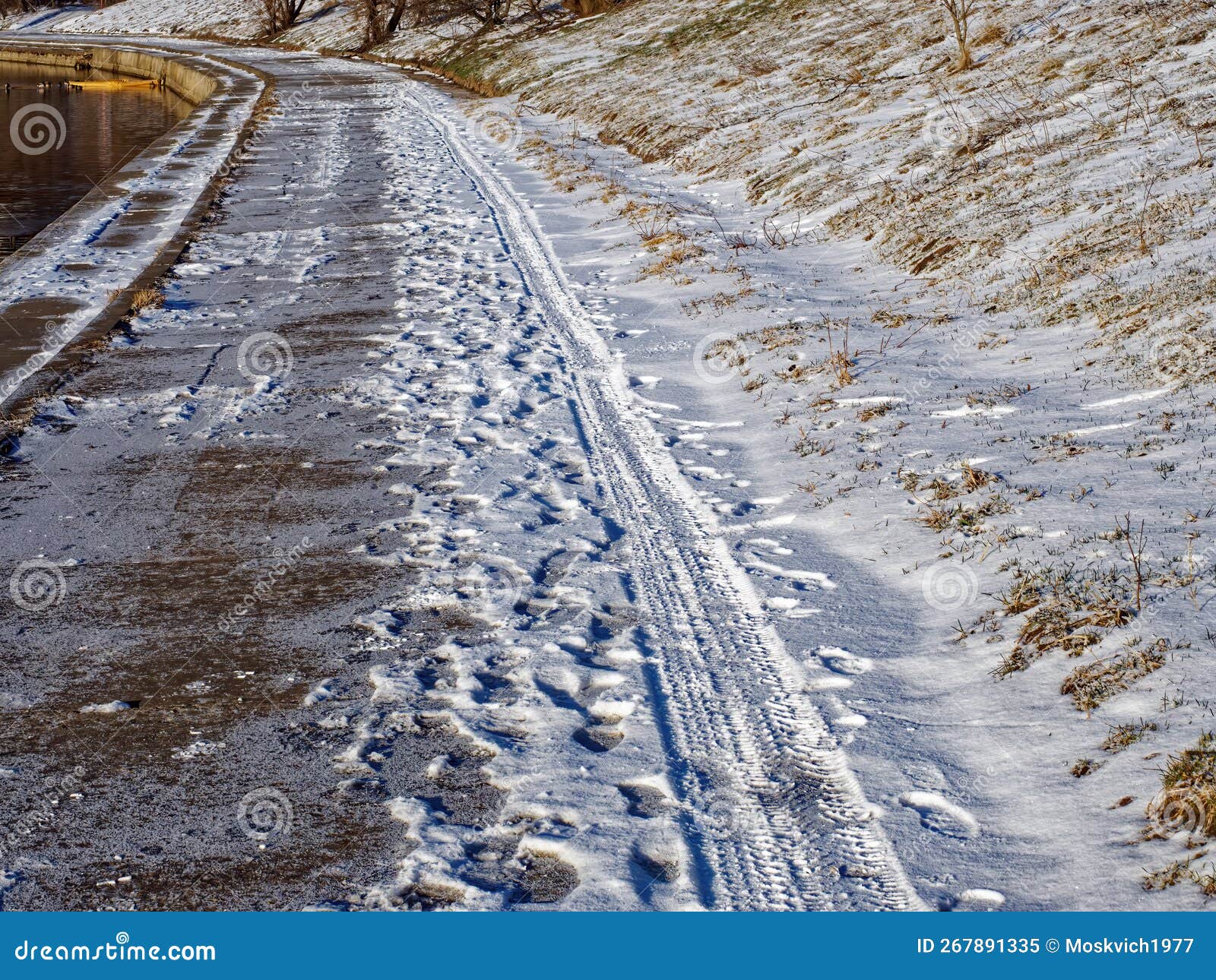 Footprints on a Snow-covered Path Stock Image - Image of pedestrian ...