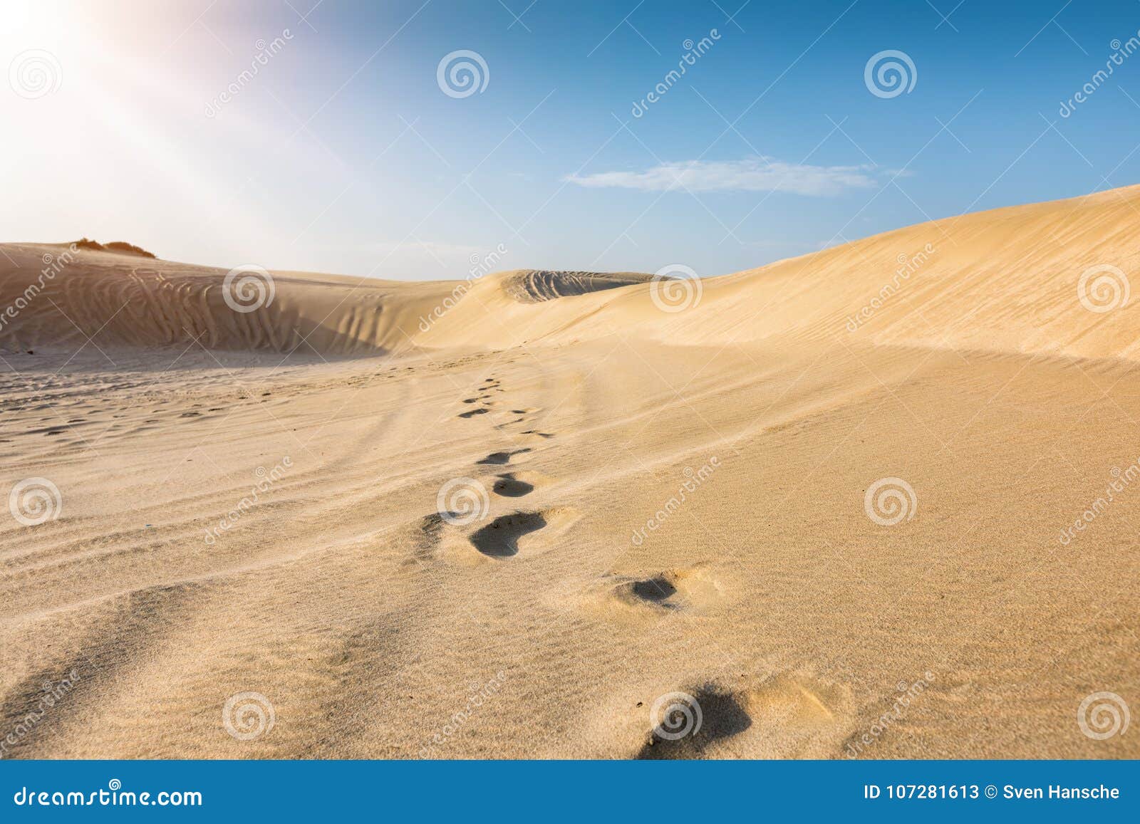 Footsteps in the Desert of Qatar Stock Image - Image of hill, scenic ...