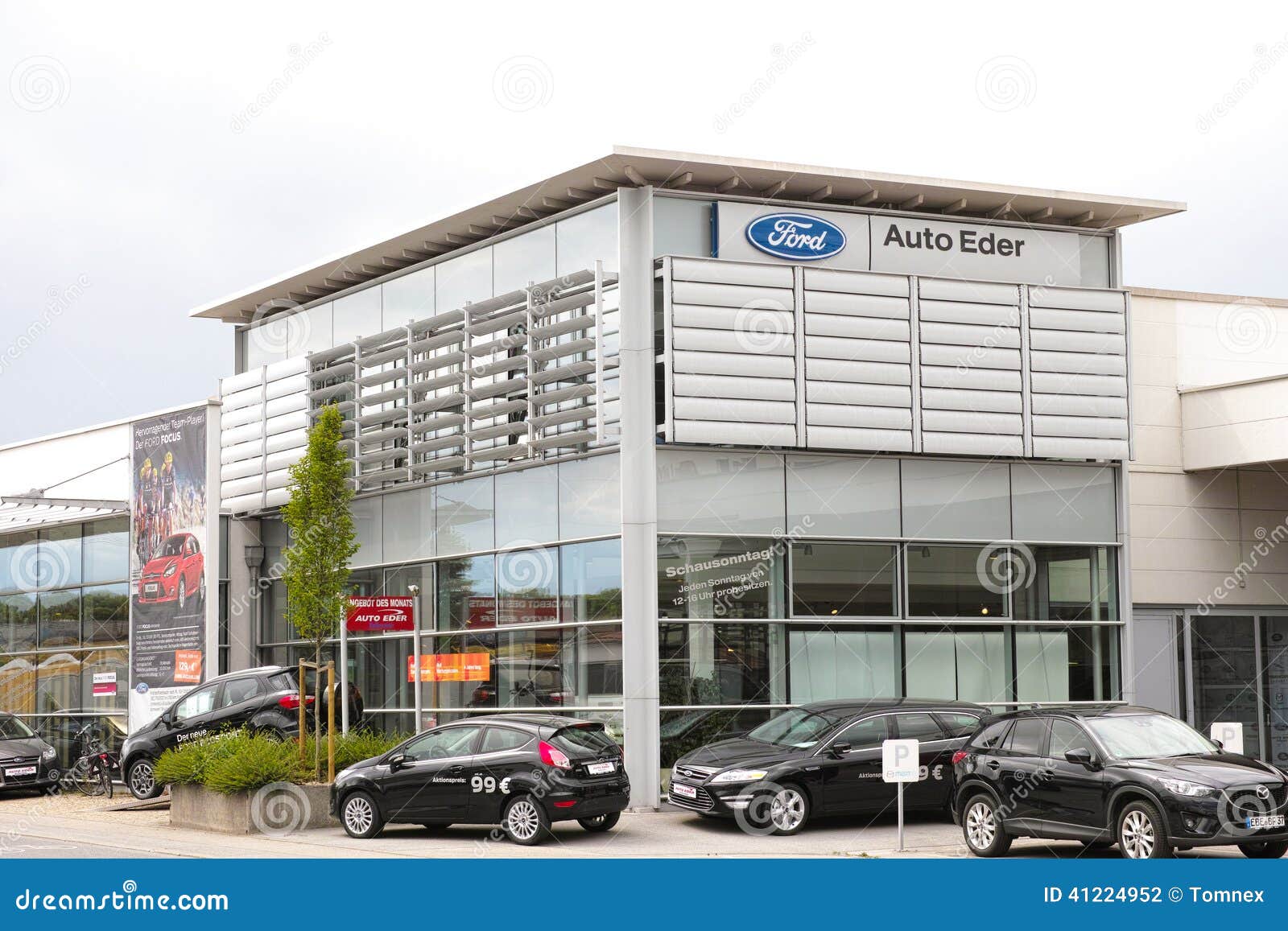 Ford dealership editorial photography. Image of copy - 41224952