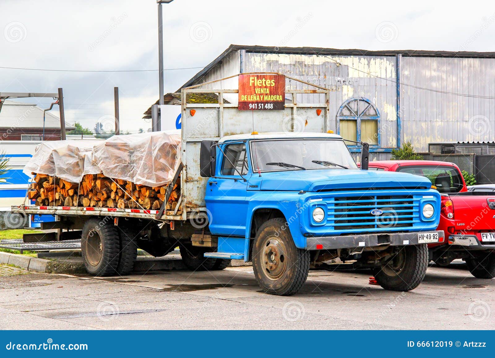 Ford F11000 imagem de stock editorial. Imagem de potência - 66612019