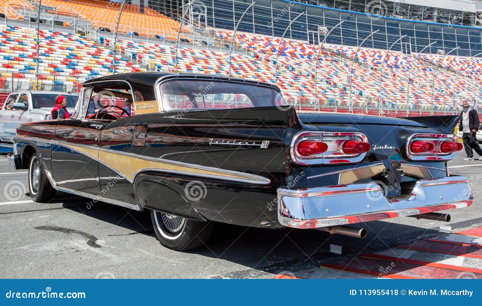 Ford Fairlane Skyliner 1958 Photo stock éditorial - Image du véhicule ...