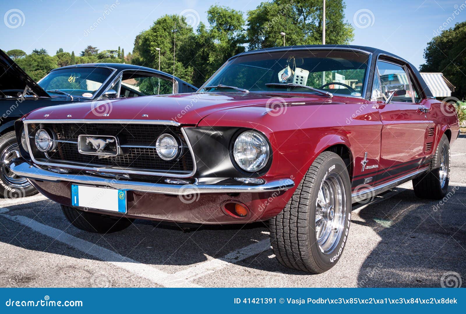 Ford Mustang GT editorial photo. Image of headlamps, sportscar - 41421391