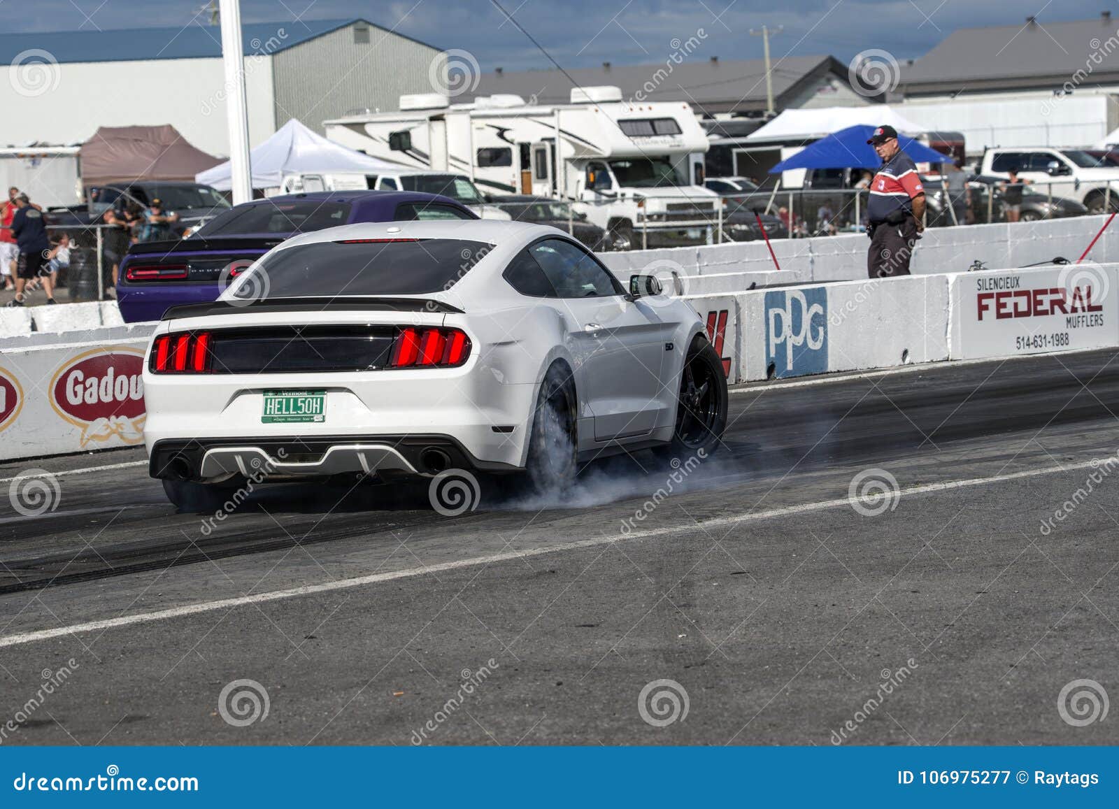 Ford Mustang Making a Start Editorial Photography - Image of spinning ...