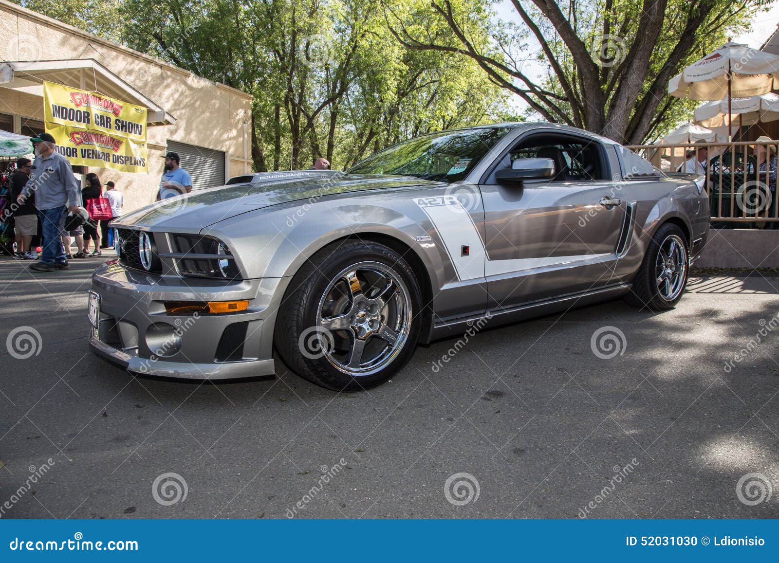 Ford Mustang 2014 427 Roush Image éditorial - Image du gué, sport: 52031030