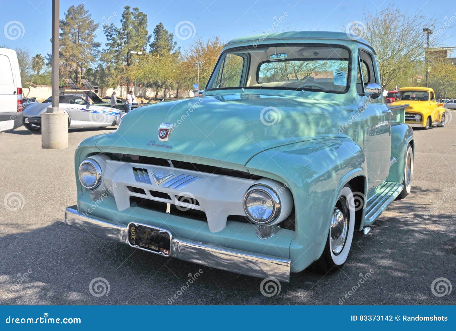 Ford Stepside Truck editorial photography. Image of competition - 83373142