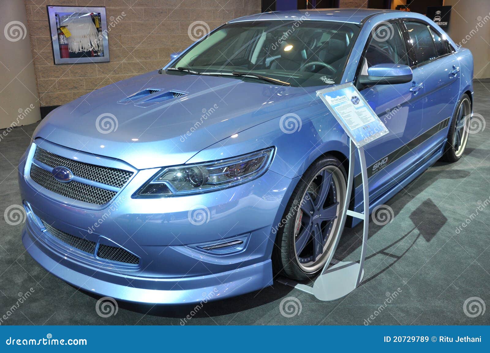 Ford Taurus editorial stock image. Image of ford, design - 20729789