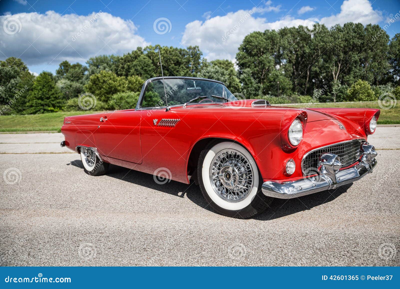 1955 Ford Thunderbird editorial image. Image of classic - 42601365
