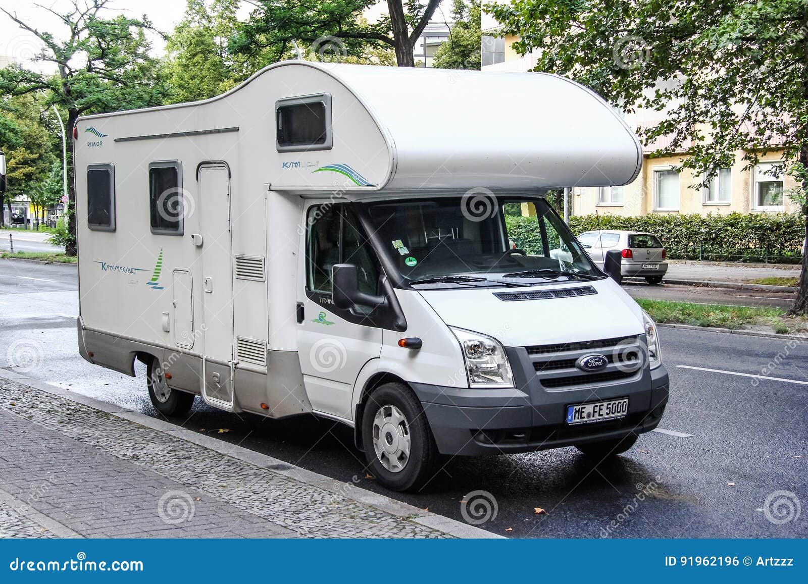 Ford Transit foto editorial. Imagen de ciudad, viajero - 91962196