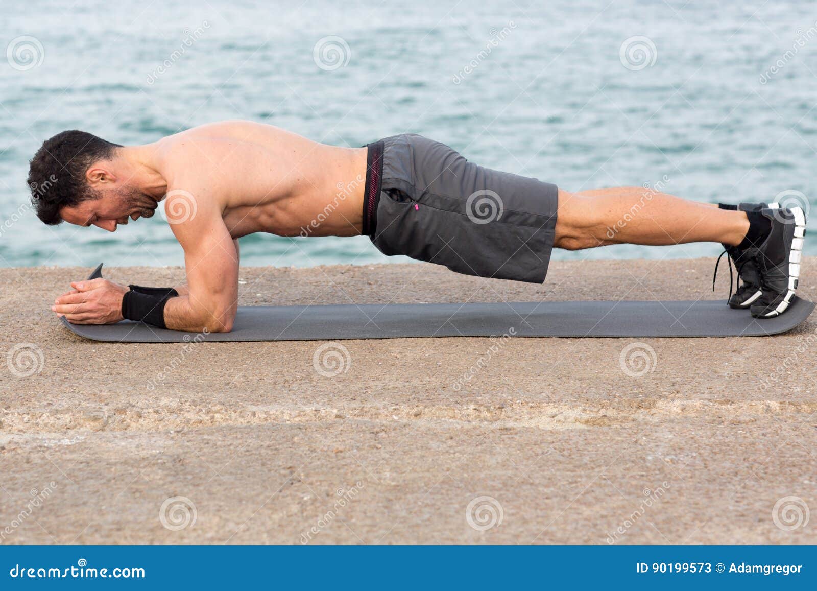 Forearm plank stock image. Image of formarm, exercise - 90199573