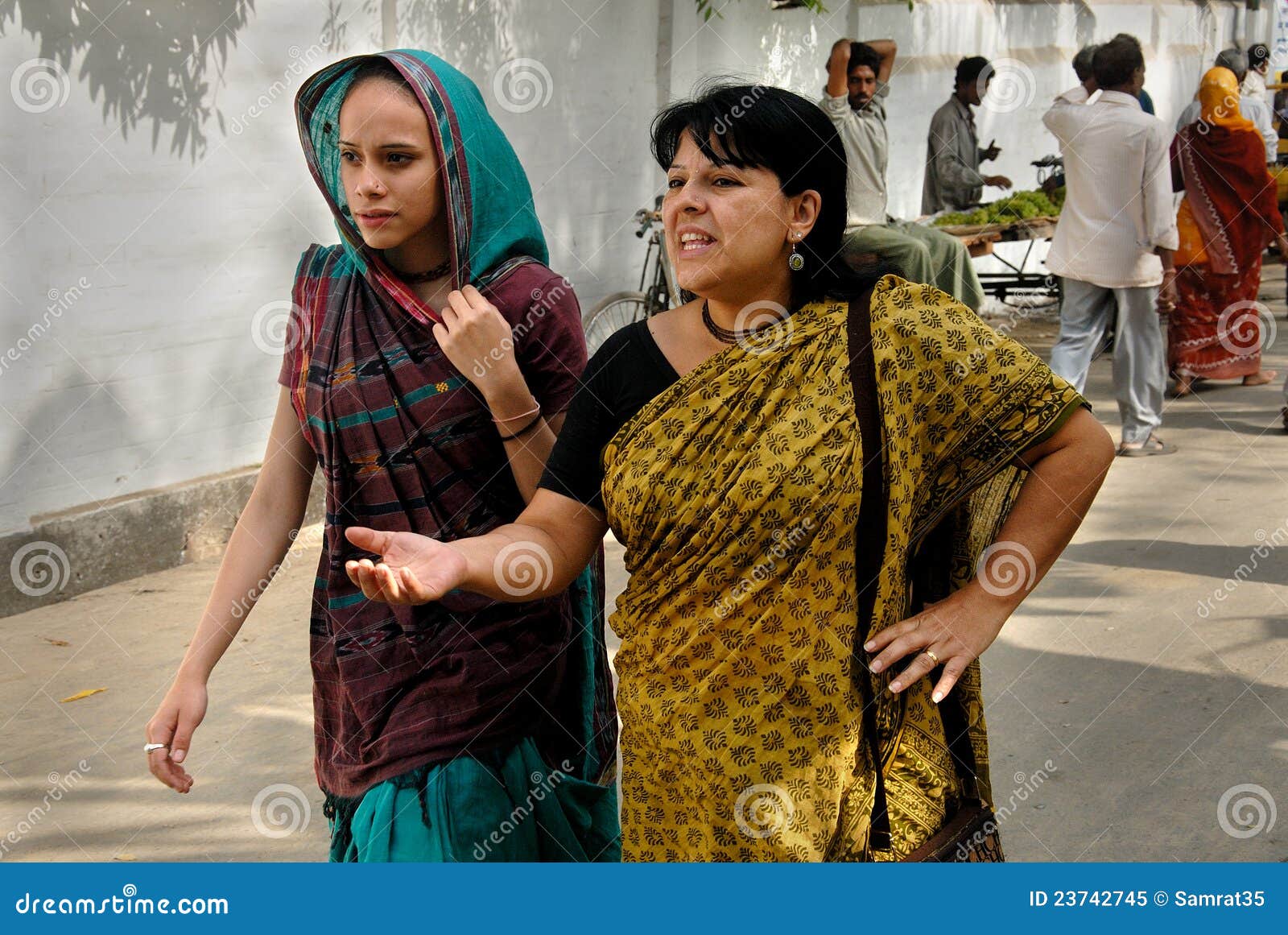 Foreigners in India editorial image. Image of colours - 23742745