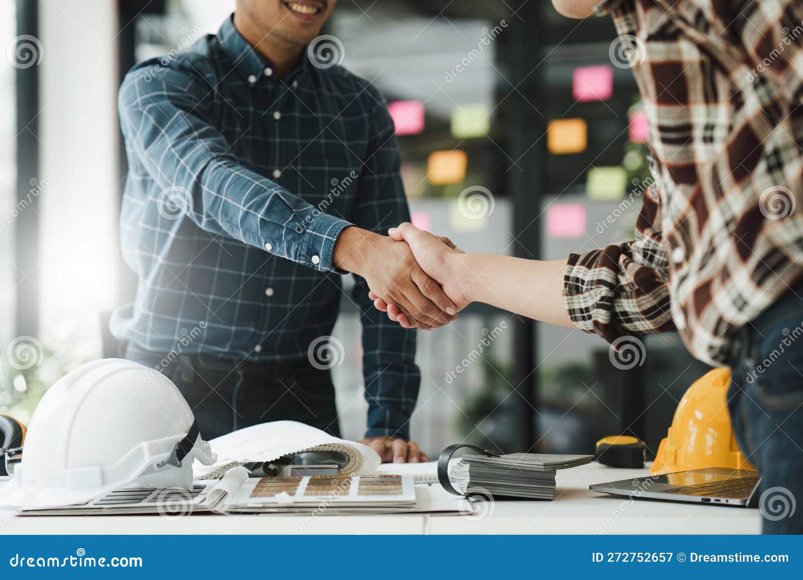 Foreman or Civil Engineer Handshake Making Modern Construction ...