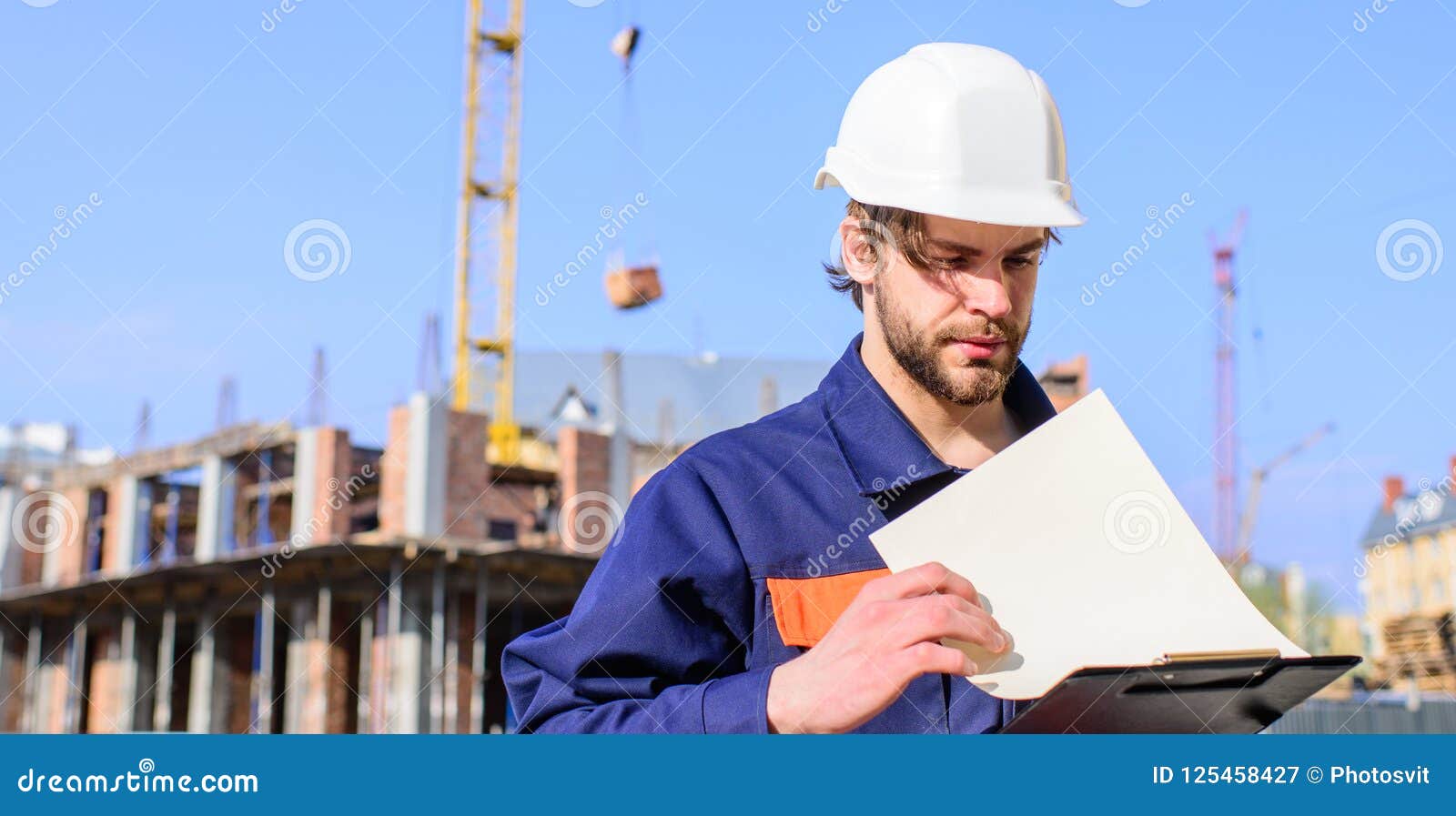 Foreman Control Construction Process. Contractor Control According To ...