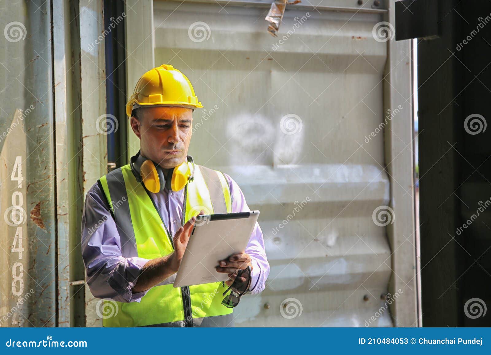 Foreman Control Loading Containers Box from Cargo Freight Ship for ...