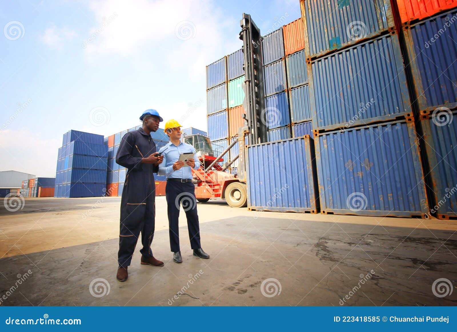 Foreman Control Loading Containers Box from Cargo Freight Ship for ...