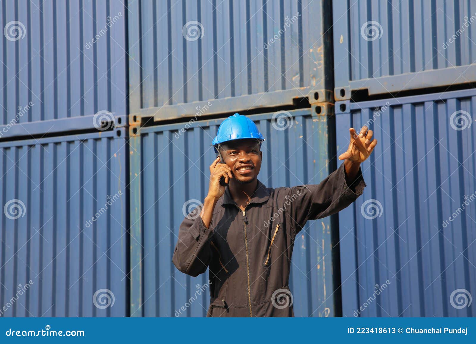 Foreman Control Loading Containers Box from Cargo Freight Ship for ...