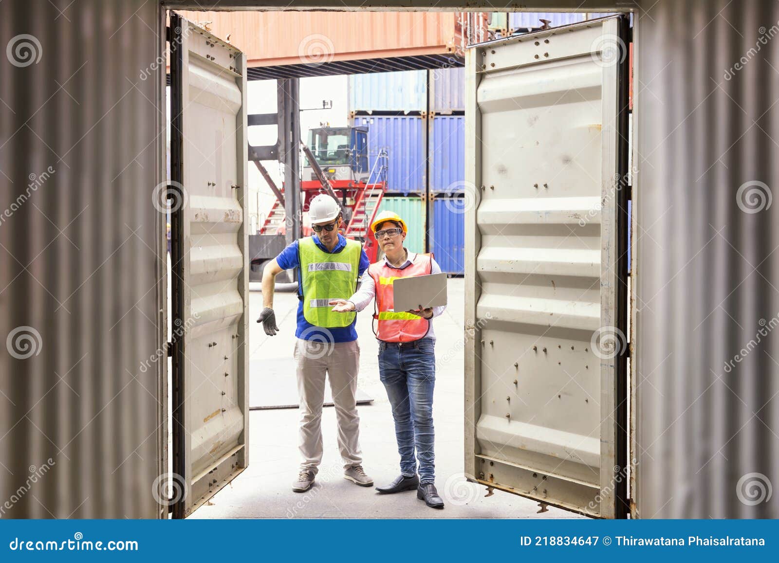 Foreman Inspecting the Cargo Container. Foreman and Staff are Opening ...