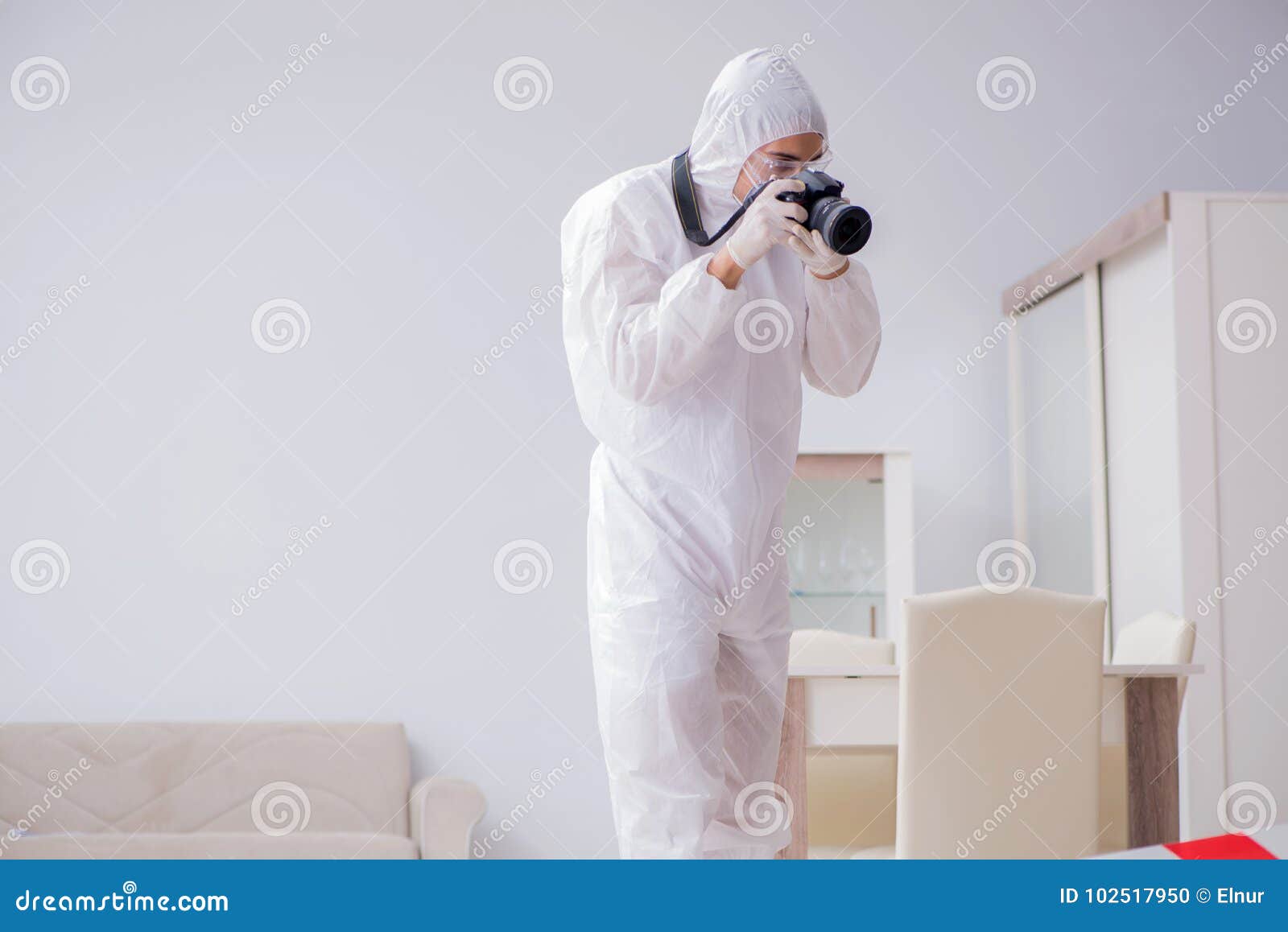 The Forensic Expert at Crime Scene Doing Investigation Stock Photo ...