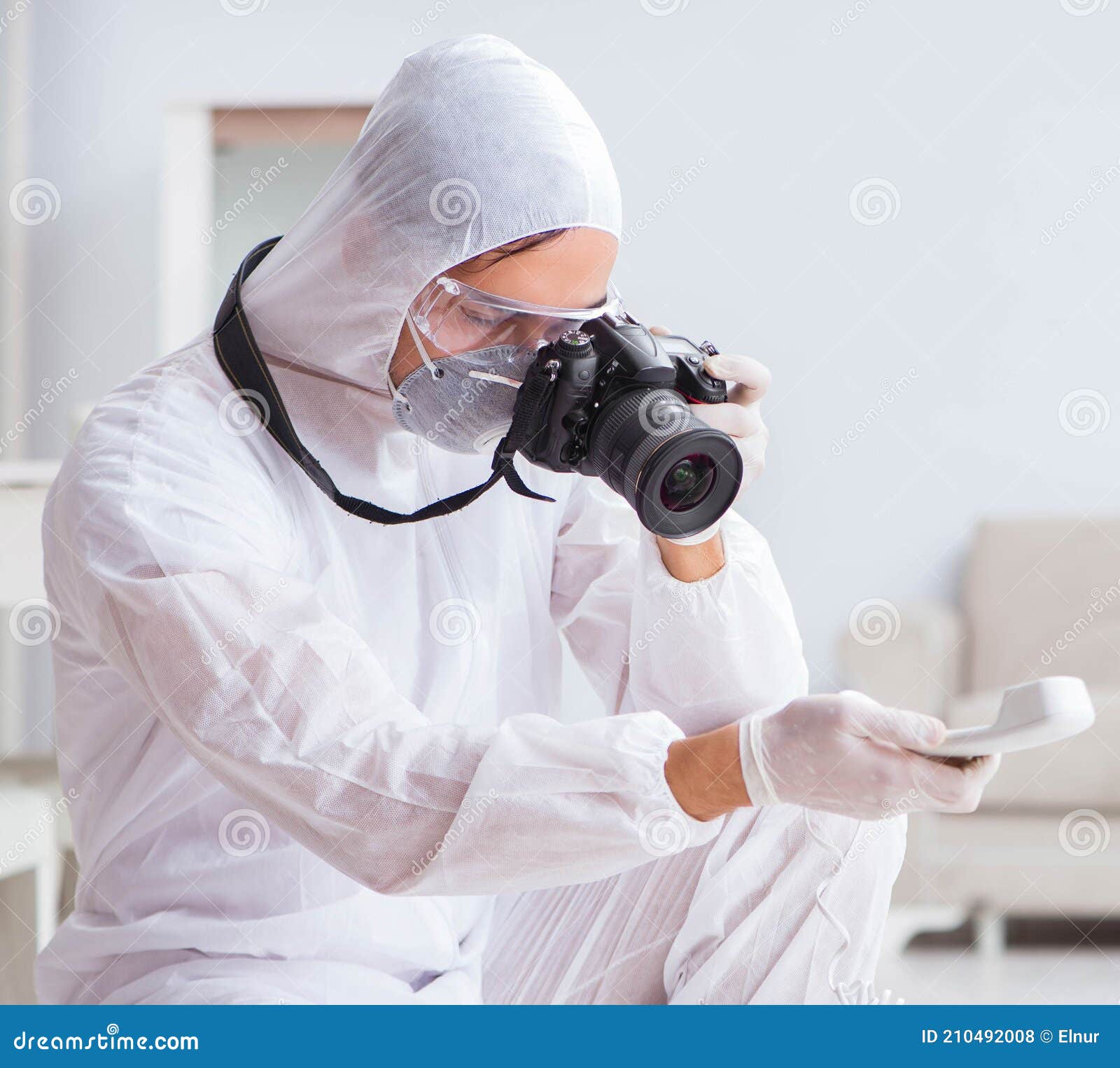Forensic Expert at Crime Scene Doing Investigation Stock Photo - Image ...