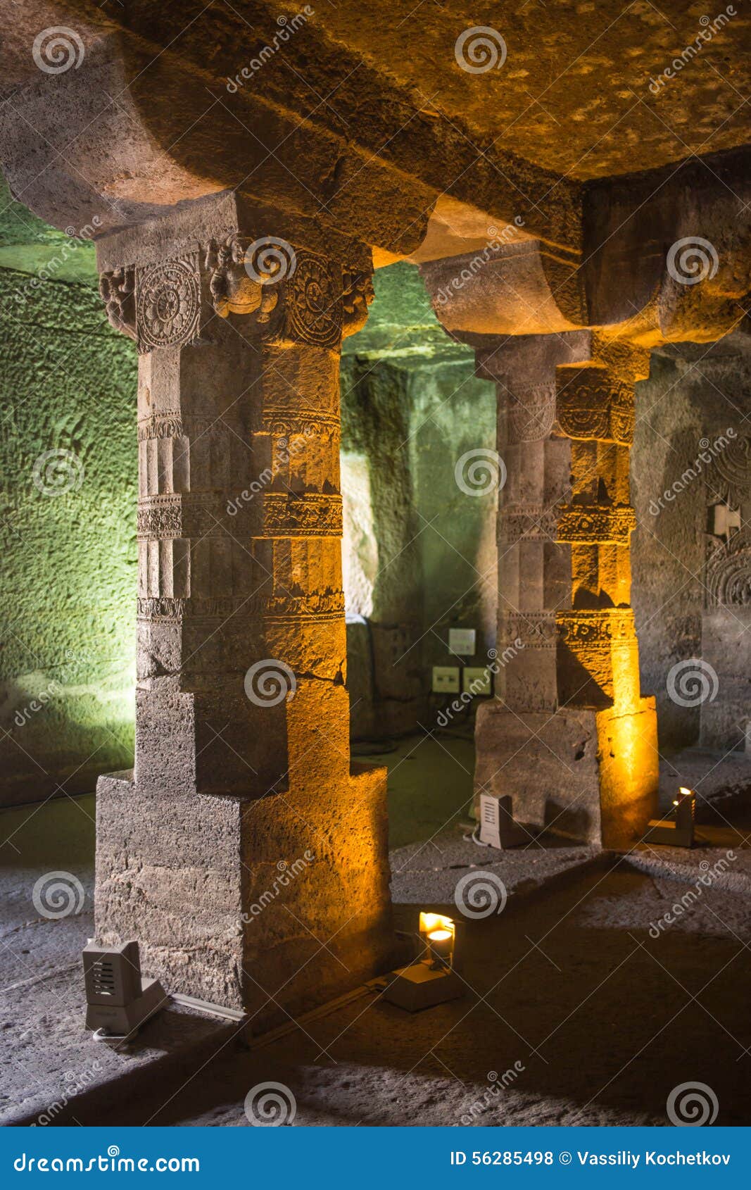 Forgotten Underground Temple Stock Photo - Image of holy, batu: 56285498