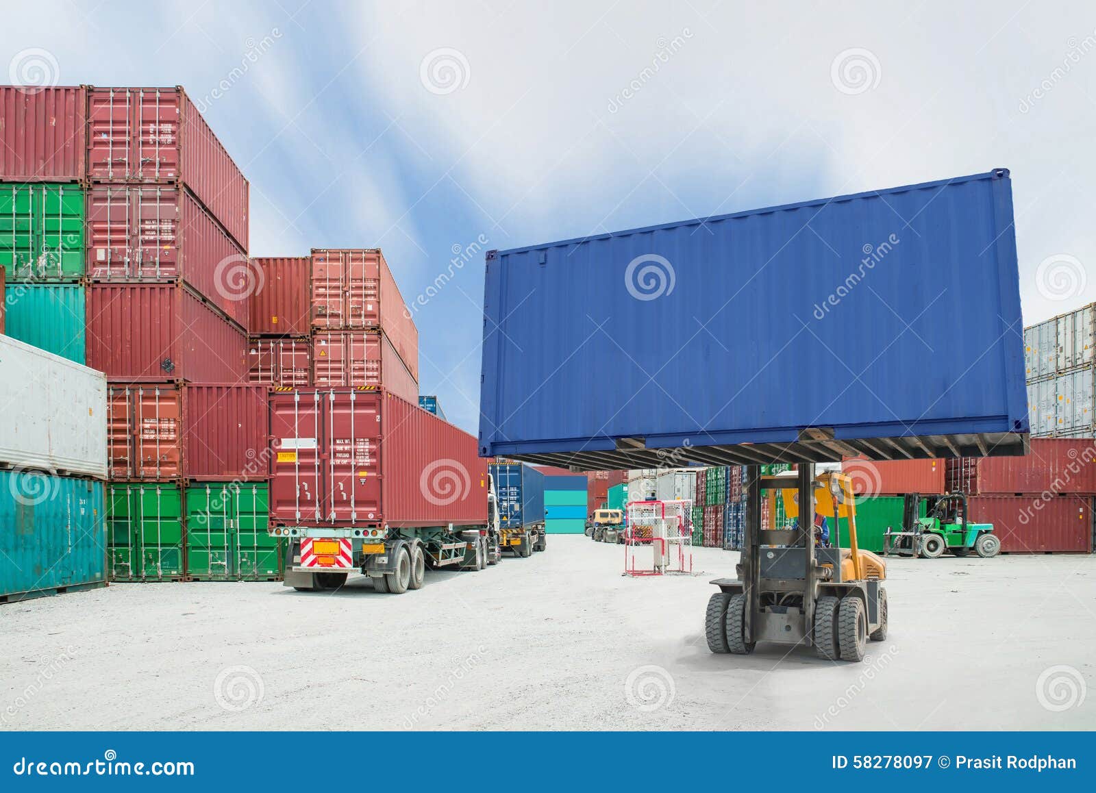 Forklift Handling Container Box Loading To Truck in Import Expo Stock ...