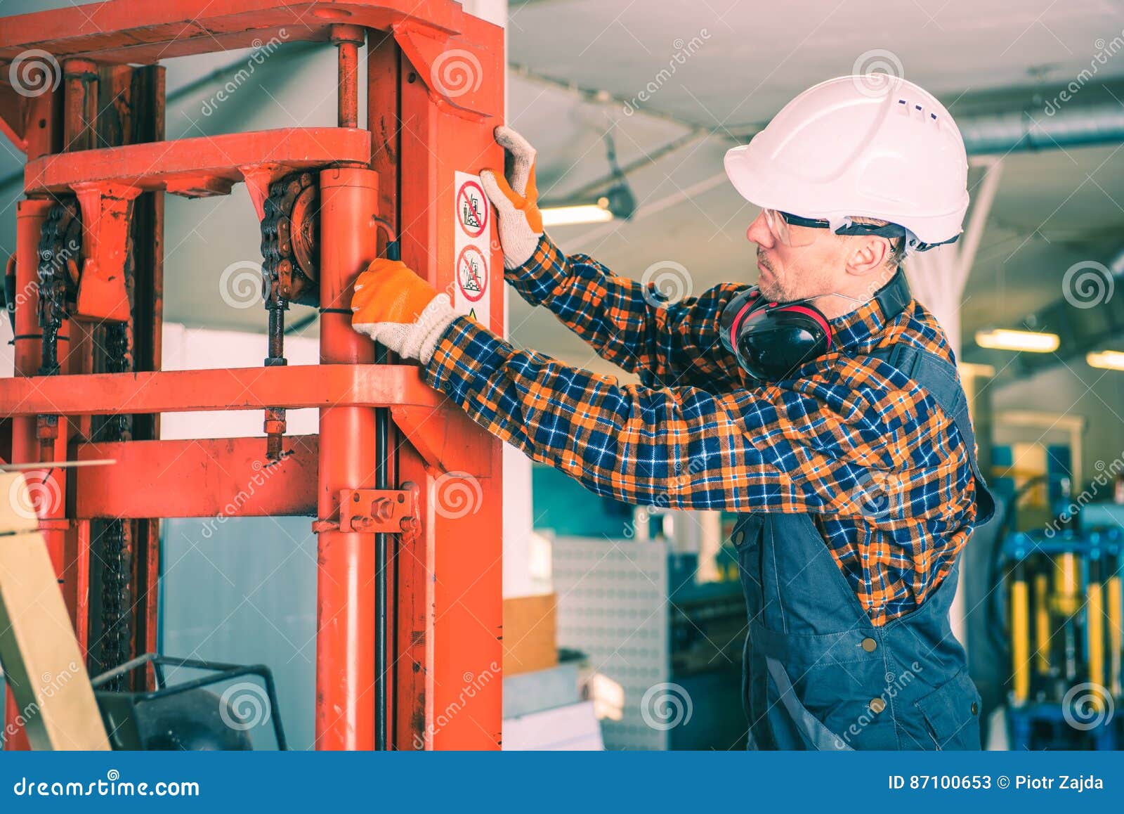 Forklift Repairing Work stock image. Image of machinery - 87100653