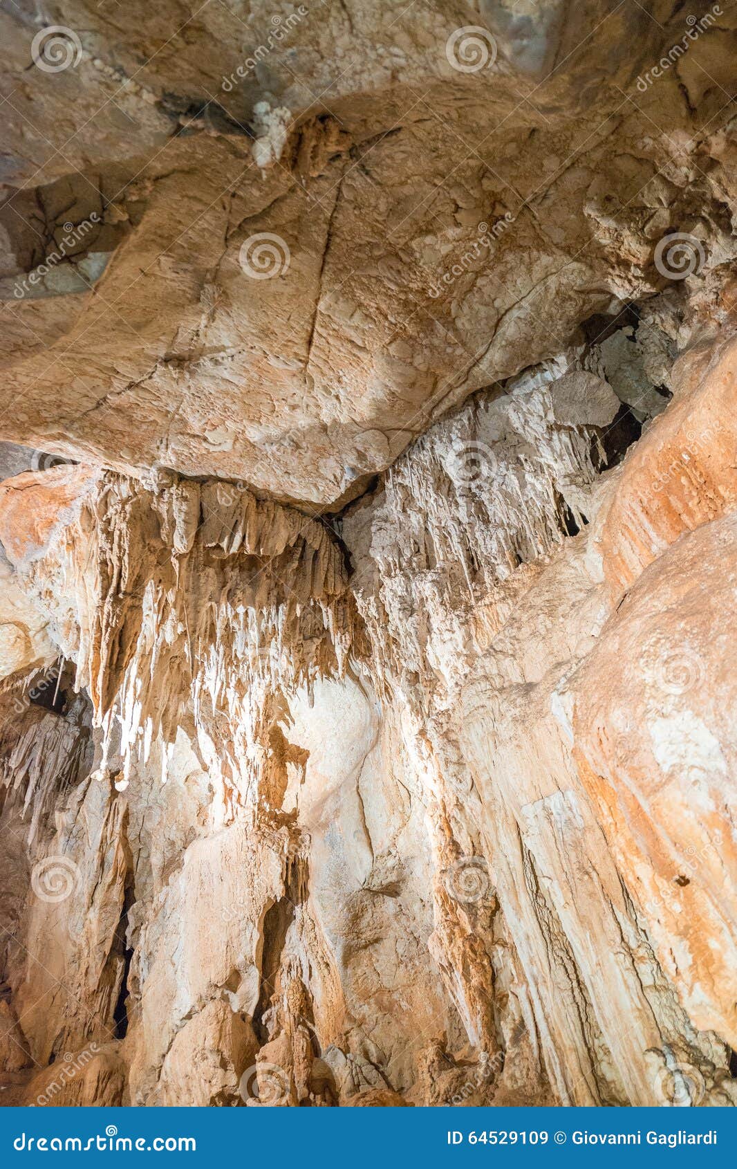 Formações Da Estalactite - As Cavernas De Jenolan Imagem de Stock ...