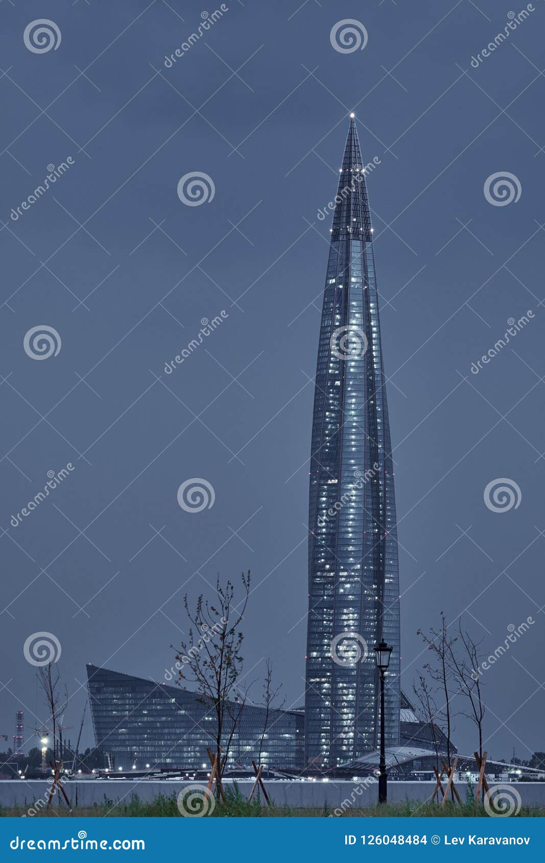 Forma General De Centro De Lakhta De La Torre Imagen de archivo ...