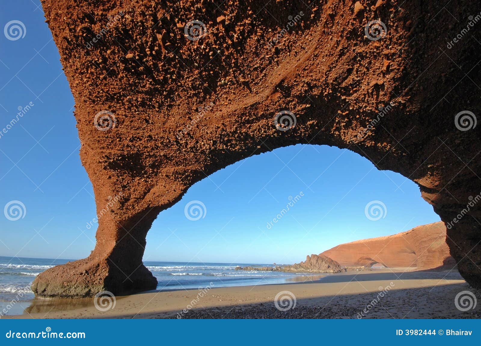 Formación De Roca Natural Del Arco. Foto de archivo - Imagen de ...