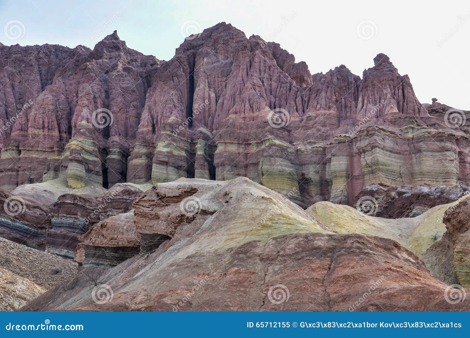 Formaciones De Roca En El Quebrada De Las Conchas, La Argentina Imagen ...