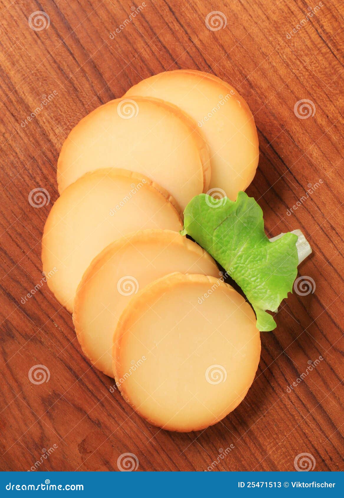 Formaggio affumicato immagine stock. Immagine di latteria - 25471513