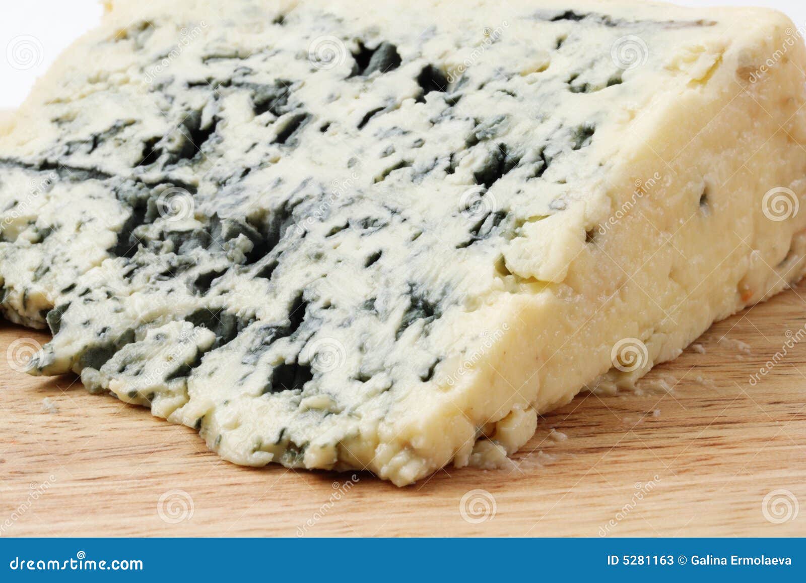 Formaggio blu immagine stock. Immagine di venato, sano - 5281163