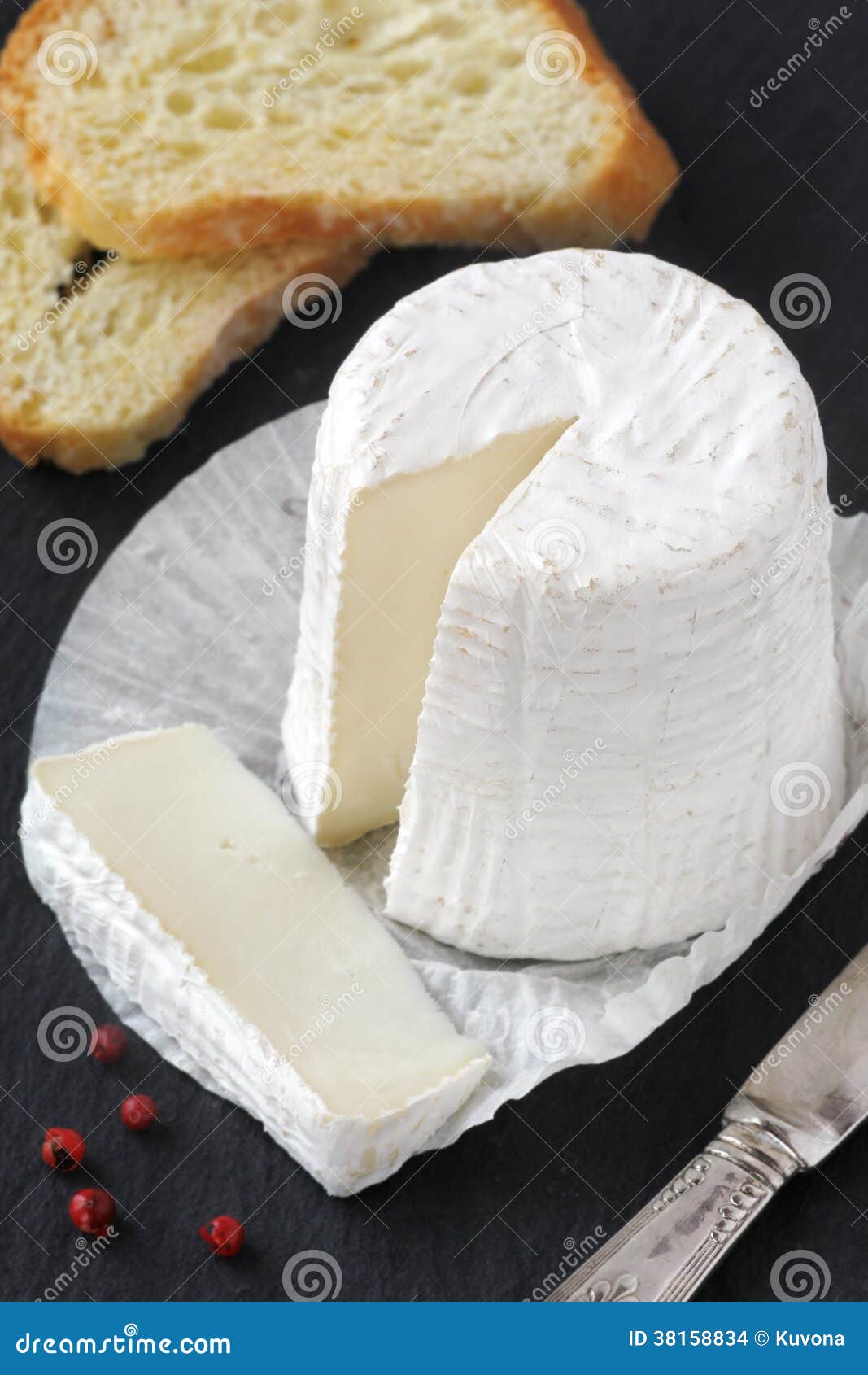 Formaggio di capra fotografia stock. Immagine di italiano - 38158834
