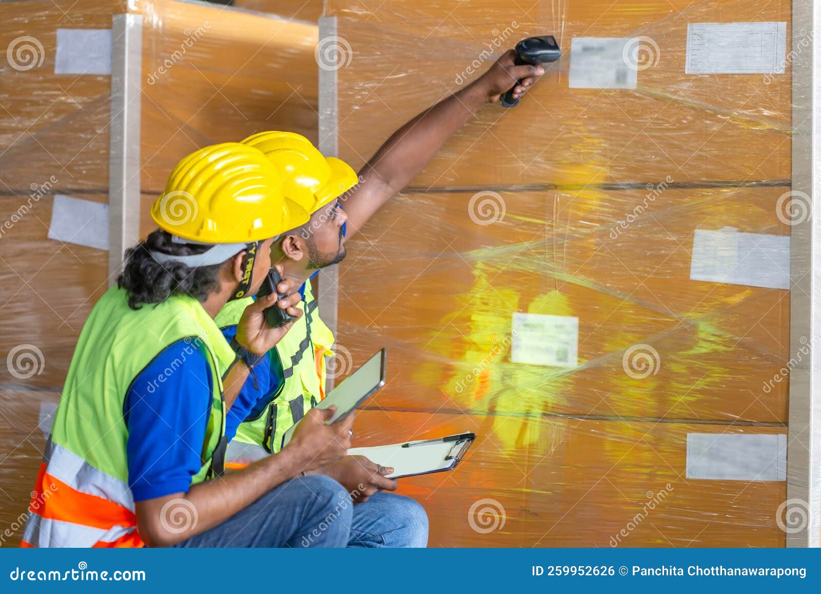Forman Worker Scanning Boxes in Warehouse Rack, Warehouse Workers with ...