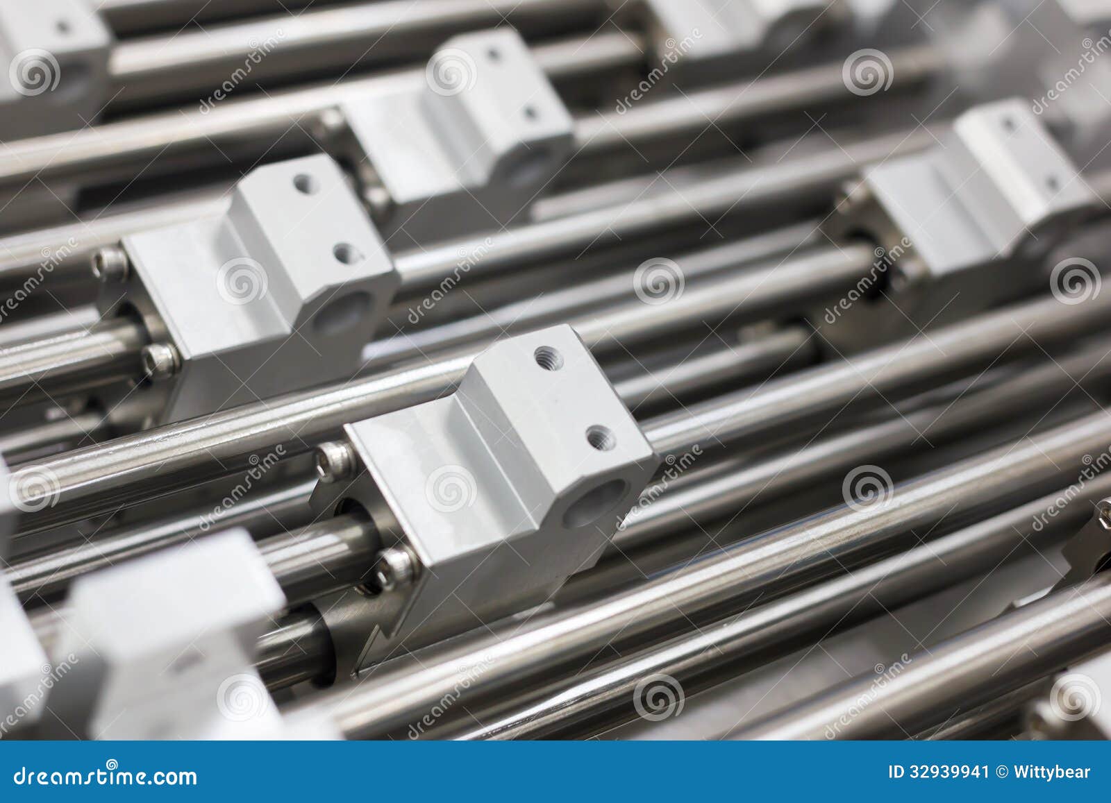 Formas De Aluminio Del Metal Estructural Imagen de archivo - Imagen de ...