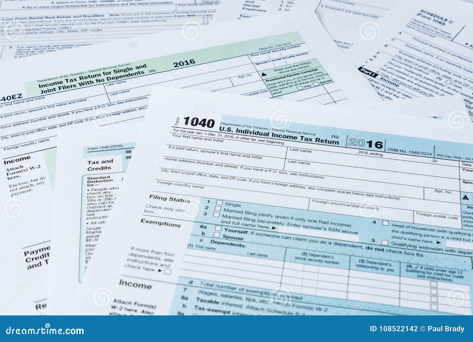 Formas de impuesto del IRS fotografía editorial. Imagen de gobierno ...