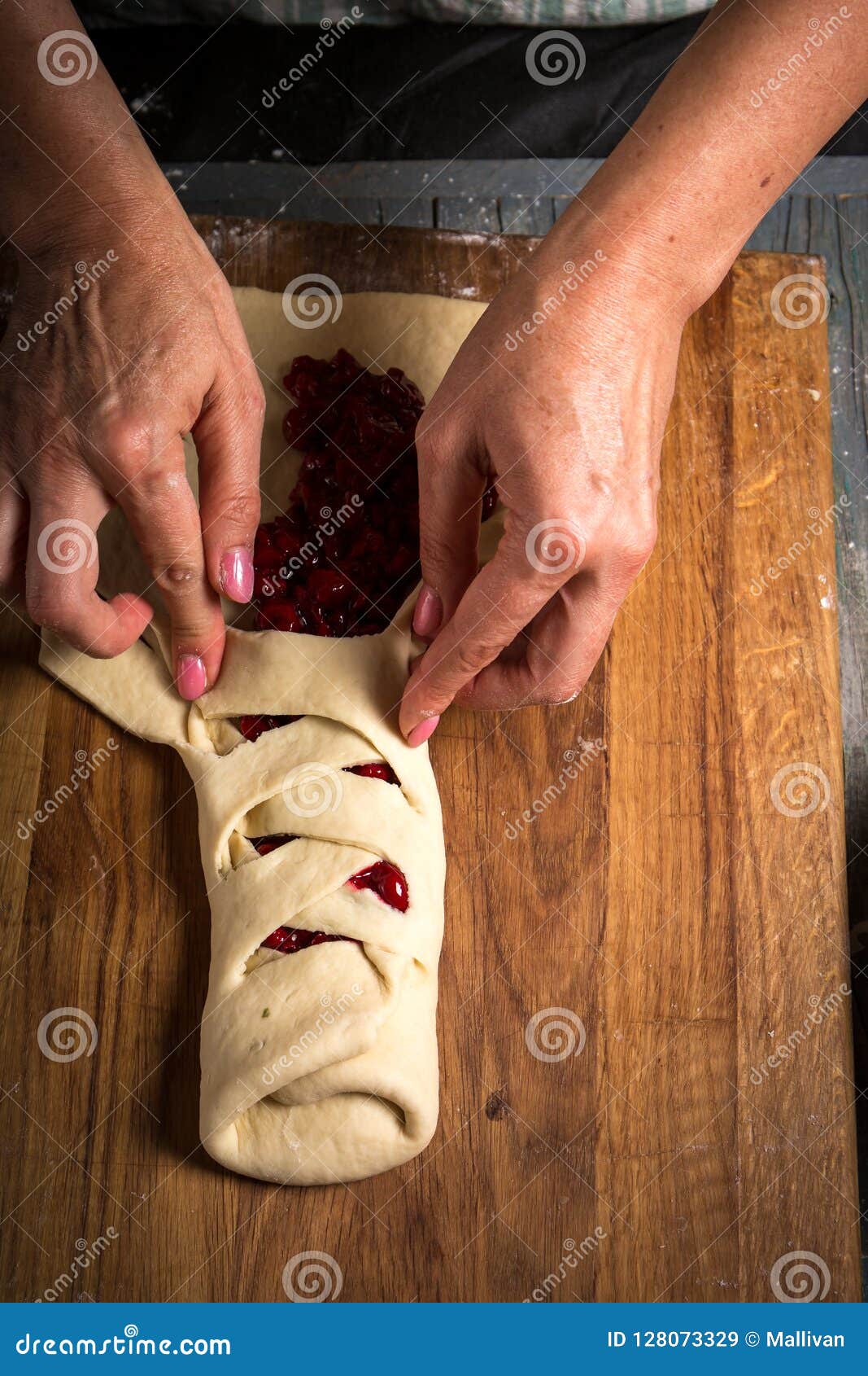 Formas De La Mujer Una Coleta De La Pasta Imagen de archivo - Imagen de ...