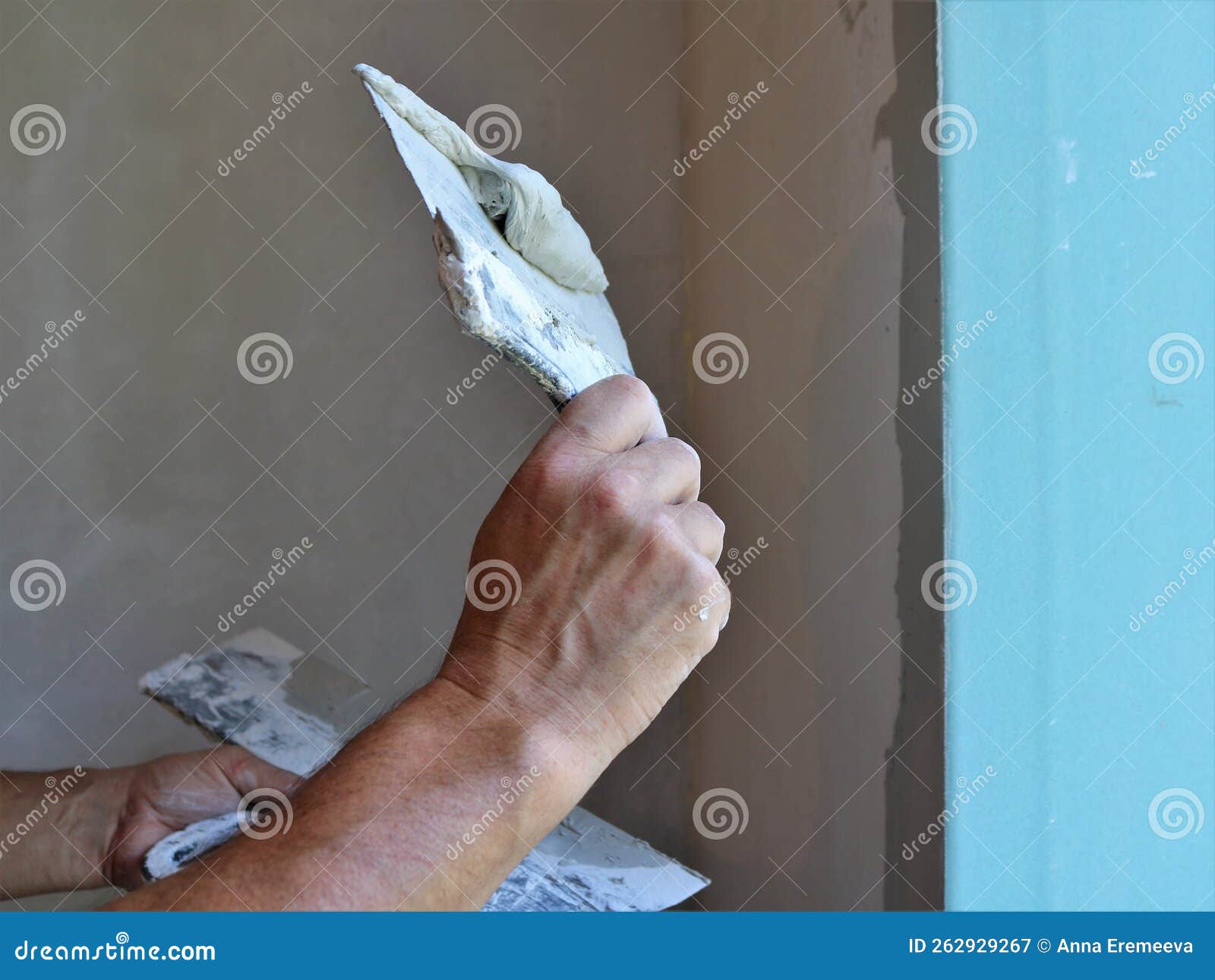 Throwing the Solution on the Slope of the Window when Leveling the ...