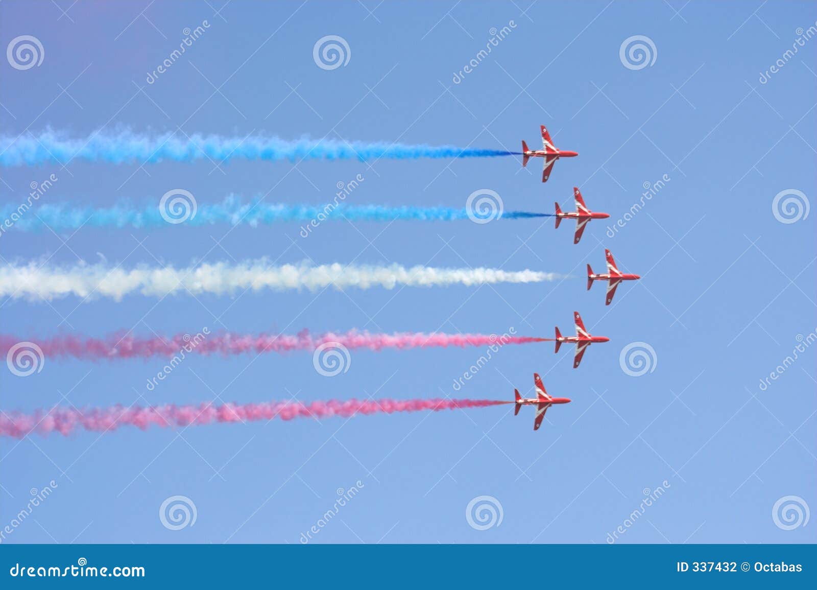 Formation Flight Red Arrows Stock Photo - Image of aerobatic, planes ...
