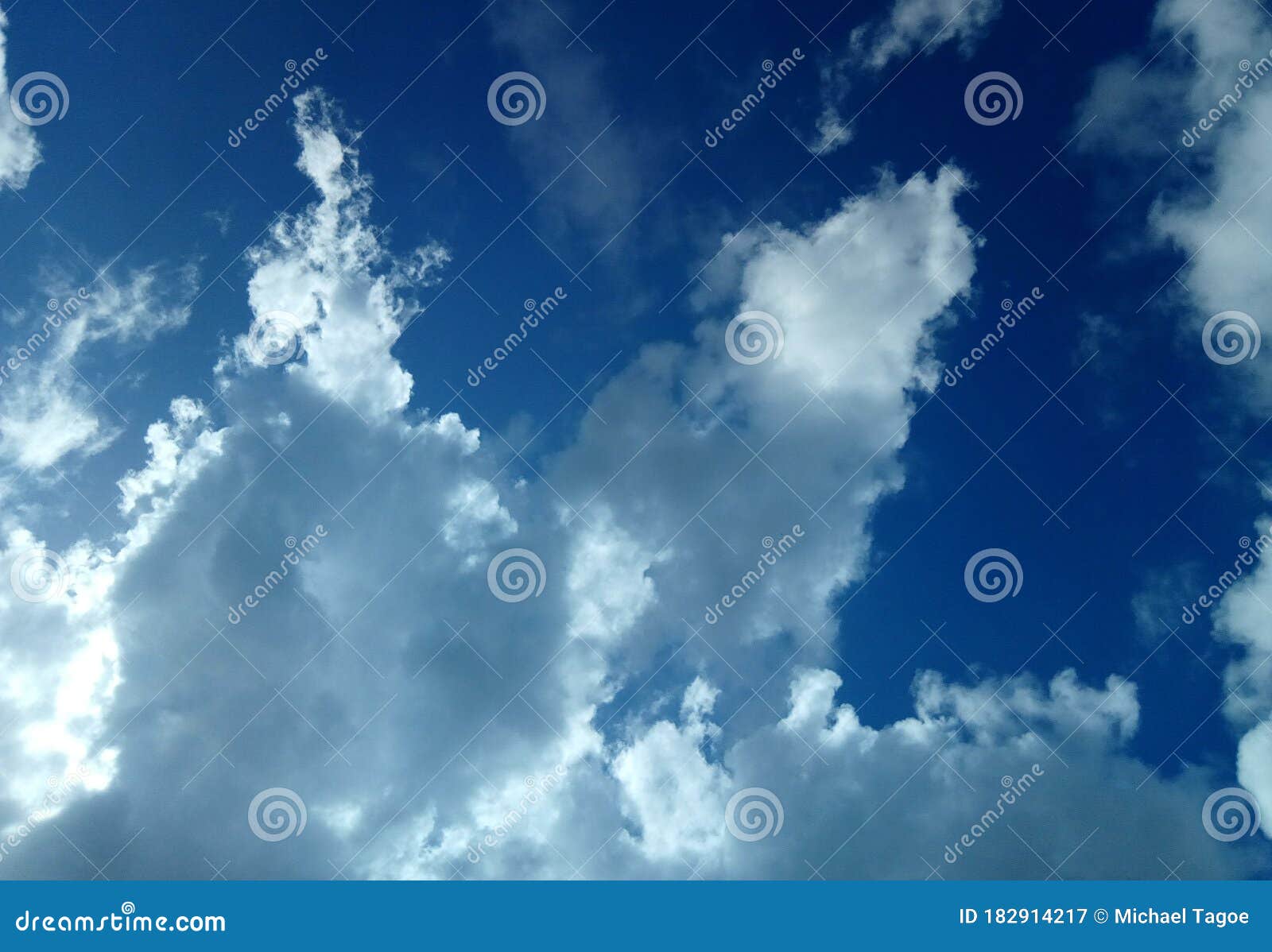 Formation of the Solar Eclipse. Stock Image - Image of cumulus, wind ...