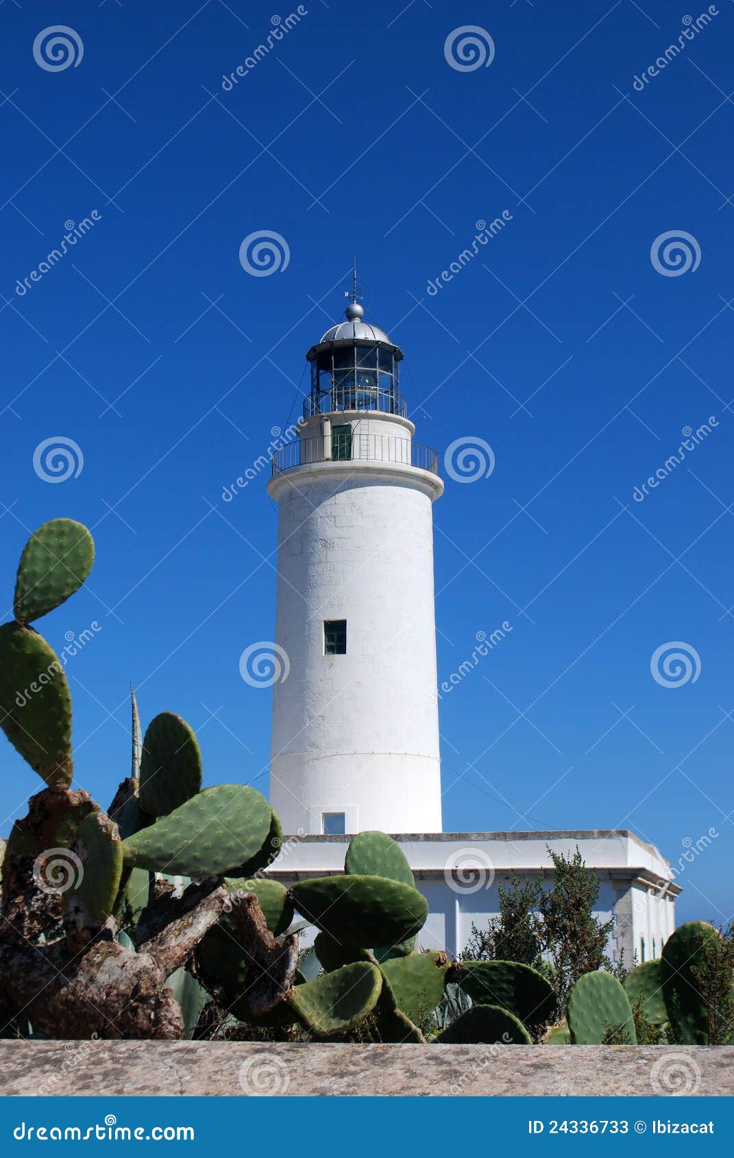 Formentera lighthouse stock image. Image of lantern, formentera - 24336733