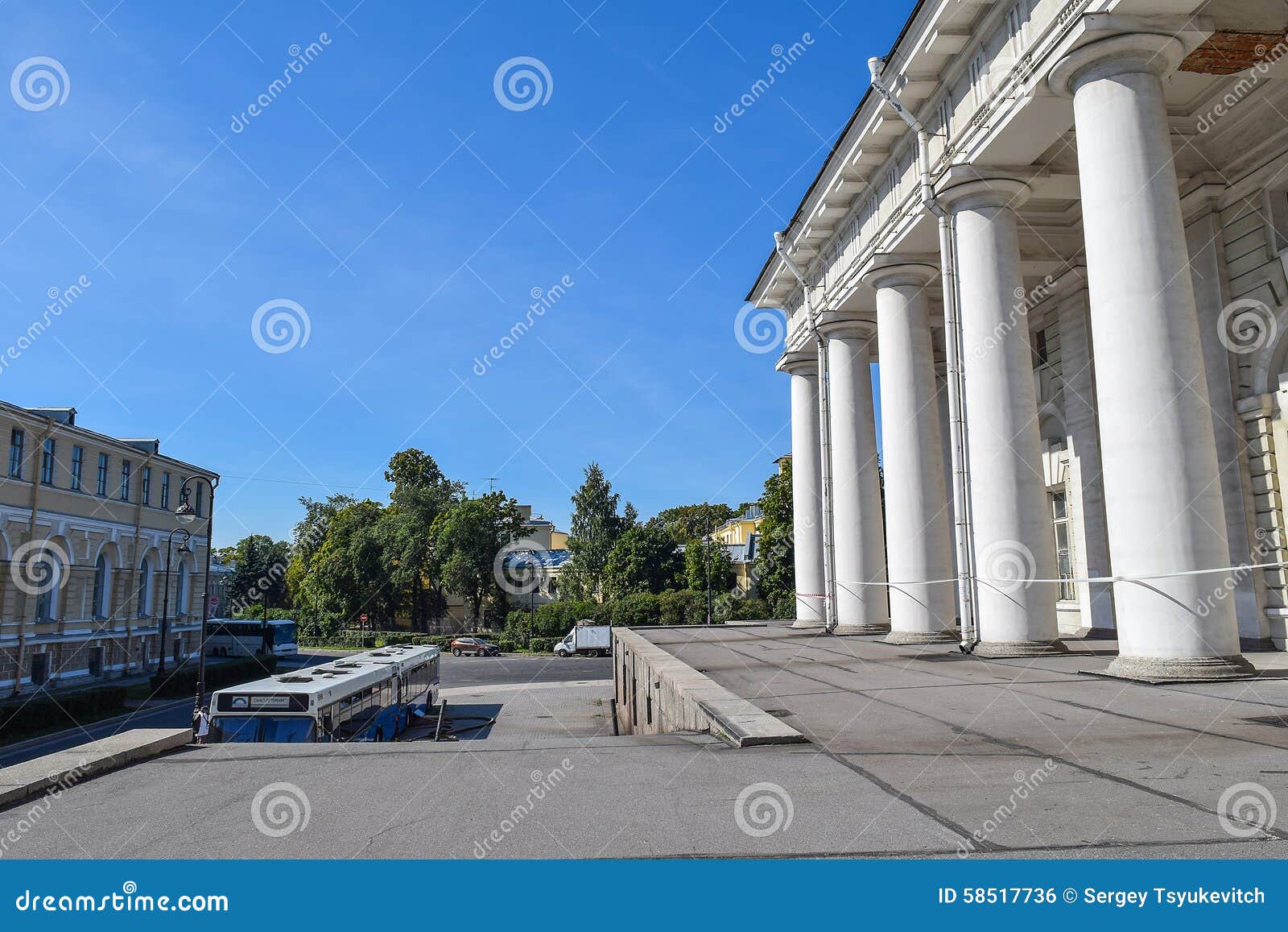 The Former Stock Exchange Building in Leningrad Editorial Photo - Image ...