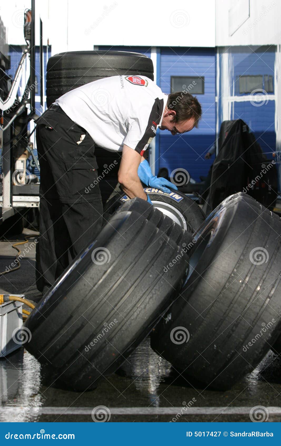Formula 1 2005 Season, Washing Tyres Editorial Photography - Image of ...