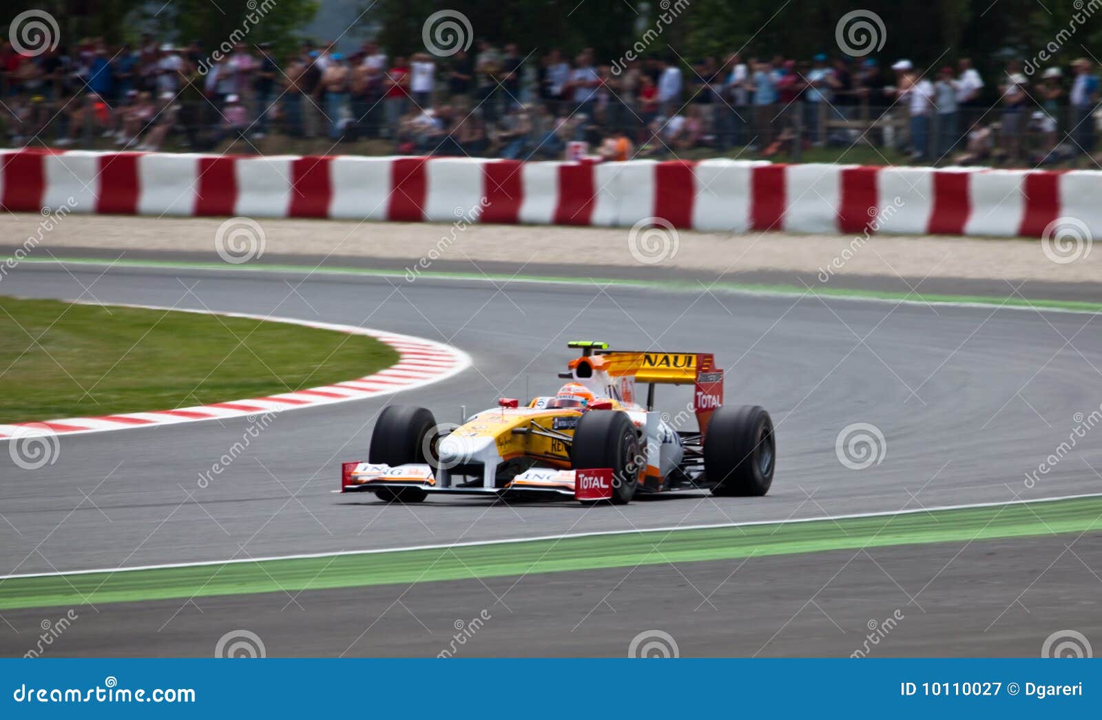 Formula 1 Team: Renault editorial photography. Image of montmelo - 10110027