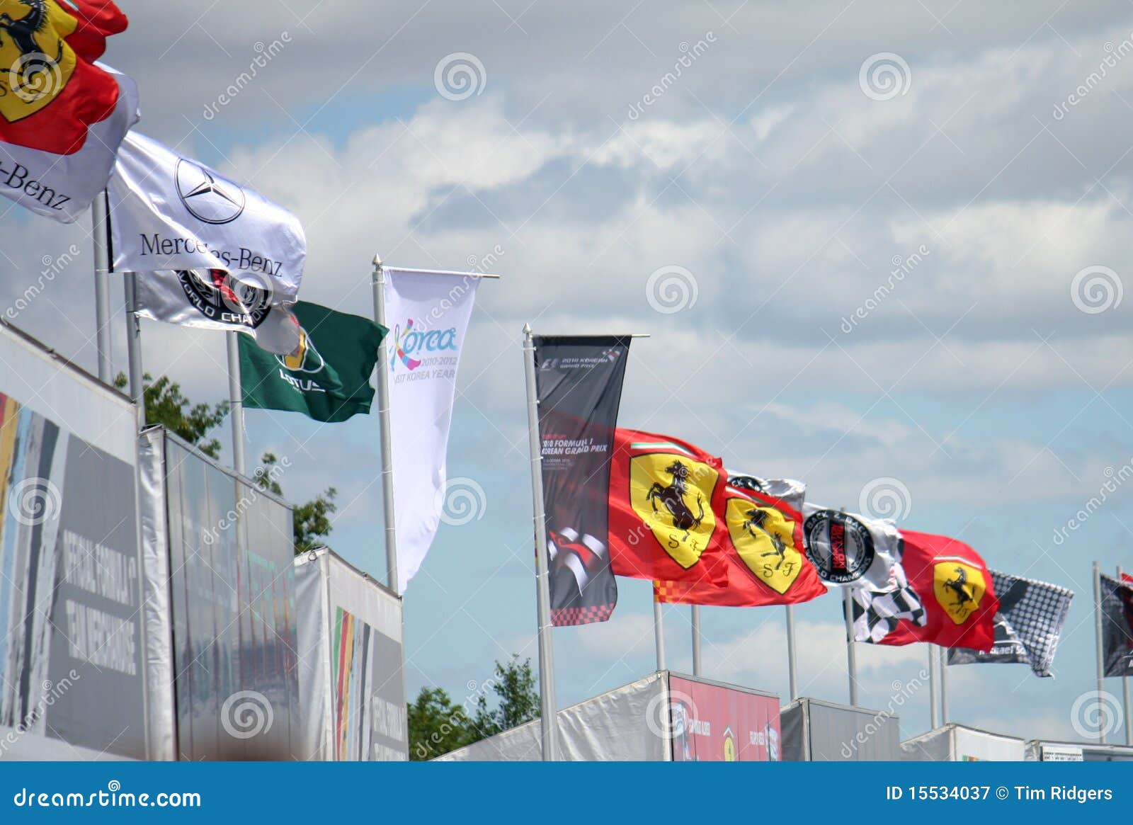 Formula one flags editorial photography. Image of silverstone - 15534037
