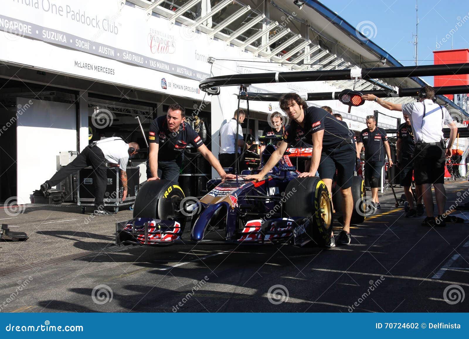 Formula One Racing Car - F1 Photos Editorial Photography - Image of ...