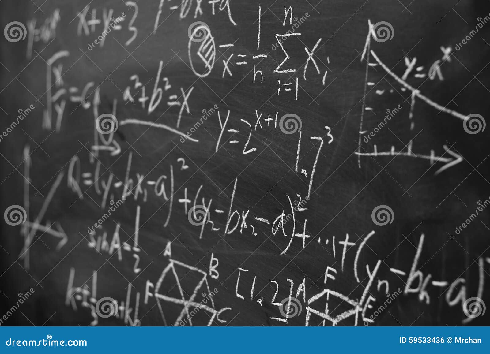 Formules De Maths Sur Le Fond De Tableau Photo stock - Image du ...