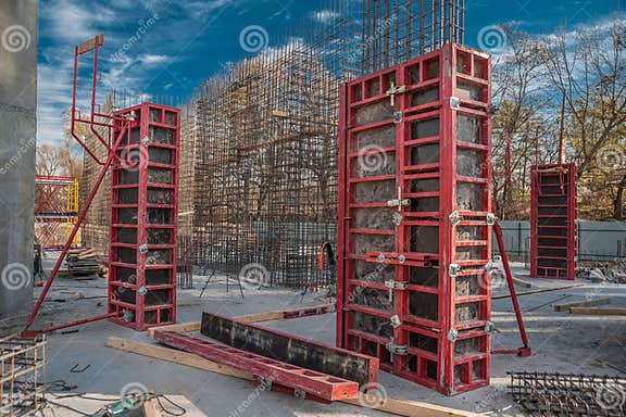 Formwork for Columns in Housing Stock Image - Image of monolithic, panel: 256953539